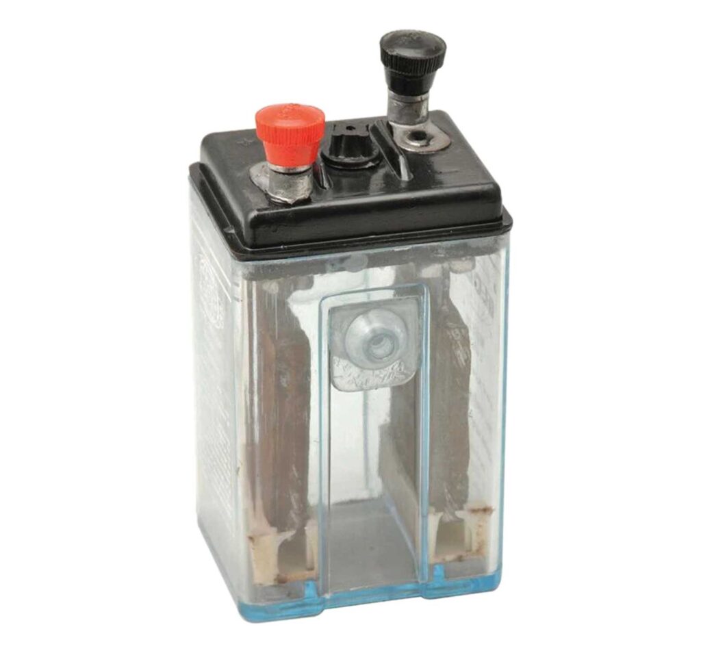 ACCUMULATORS - Almicroinstruments